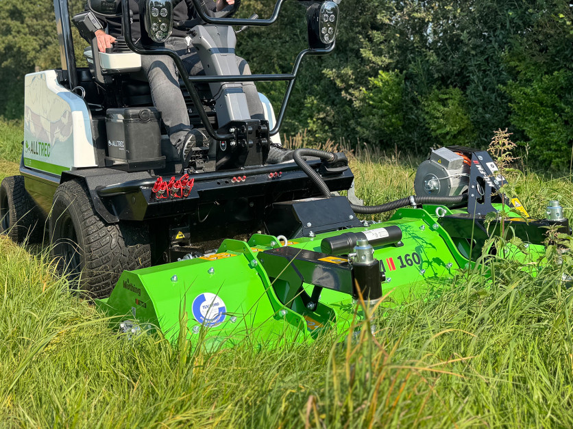 Elektrisch klepelmaaien met AllTrec | ruig terrein en hoog gras